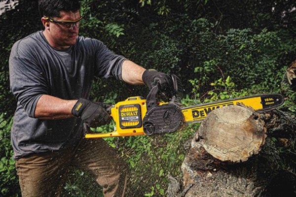 DeWALT DCCS670X1 Flexvolt 3 A 60 V Electric Cordless Brushless Chain Saw TOOLSiD